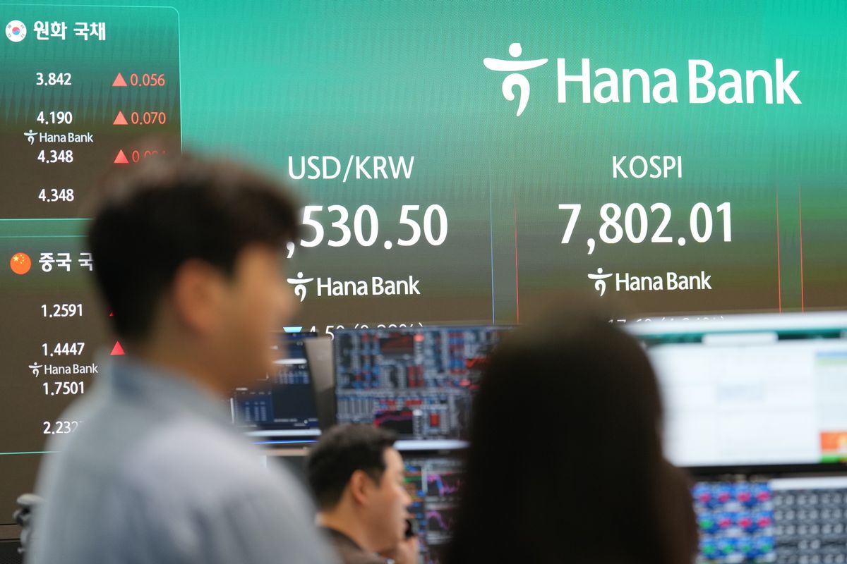 World shares mostly advance as tech stocks rebound from sell-offs ...