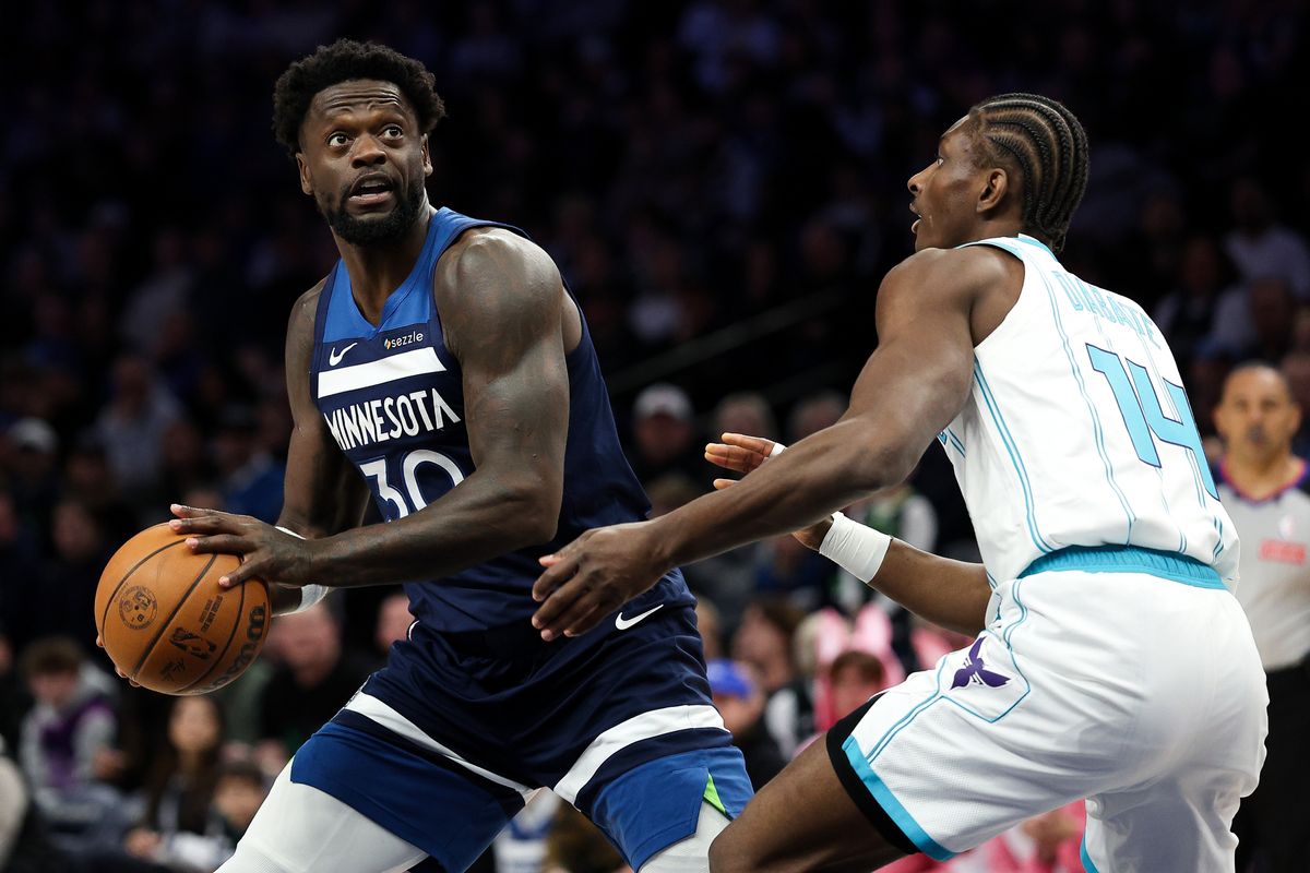 Hornets win their 4th straight behind 35 points from LaMelo Ball, beat ...