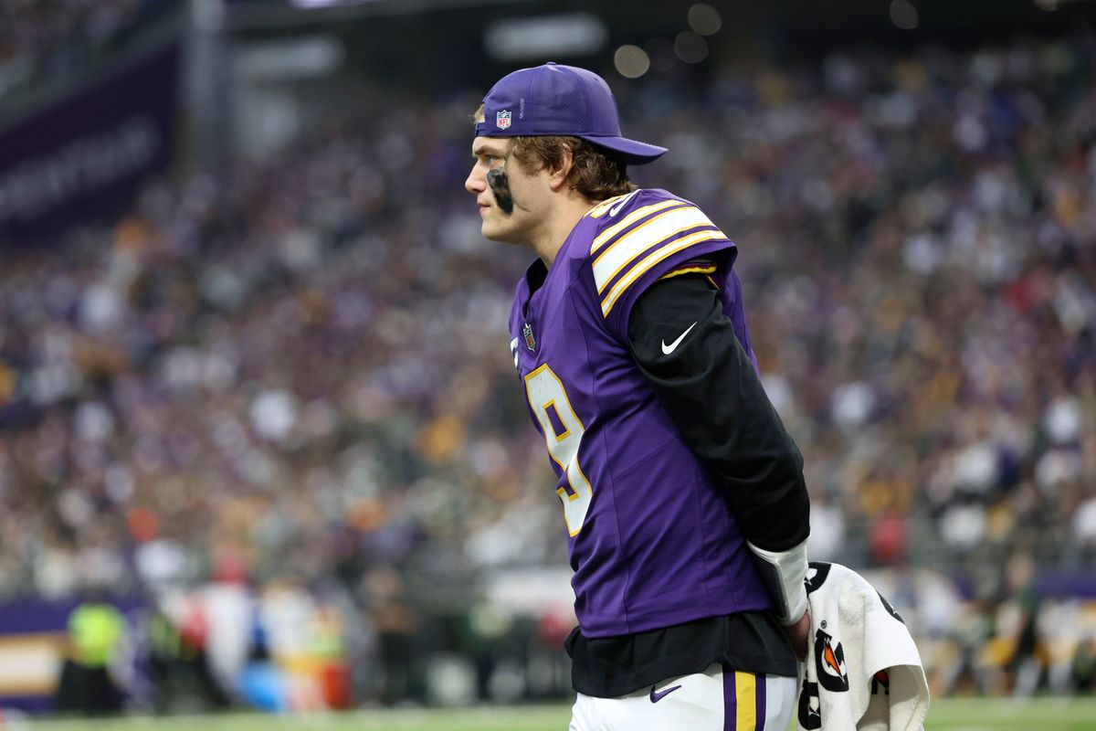 Vikings cruise past resting Packers 16-3 for 5th straight win as ...