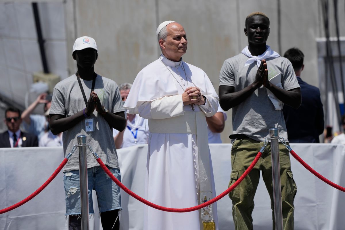 Pope slams world’s indifference to migrants while visiting onetime ...