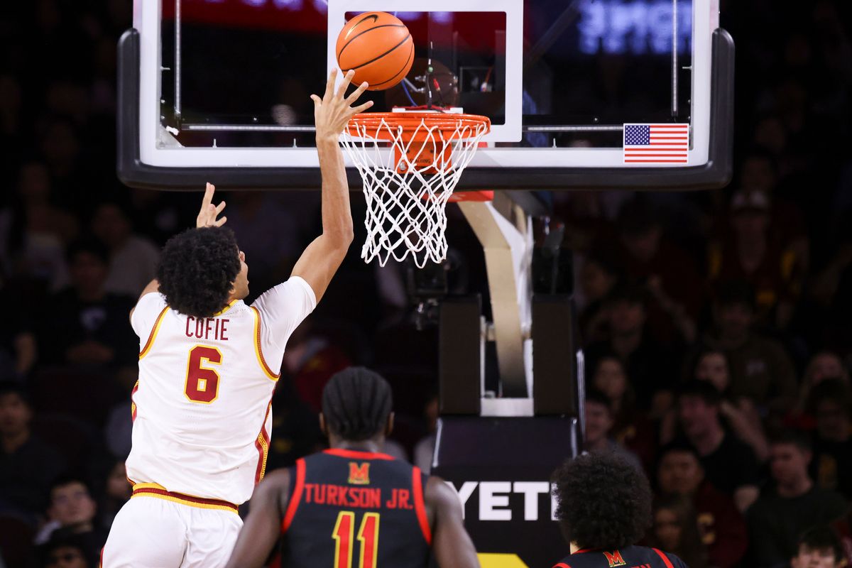 Marsh hits 4 3s, scores 20 — both season highs — to help USC beat ...