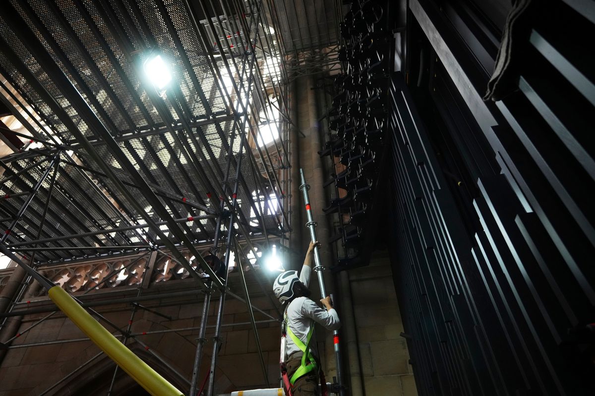 The 700-year-old St. Vitus Cathedral in Prague inaugurates a new organ ...