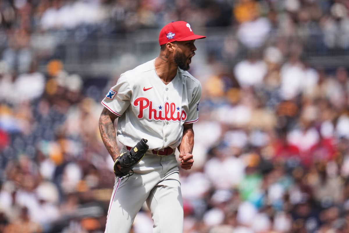 Phillies ace Sánchez closes in on Hershiser’s MLB record with 44 2/3 ...