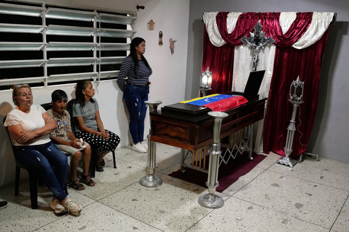 Hundreds more Venezuelans come forward to register relatives as ...