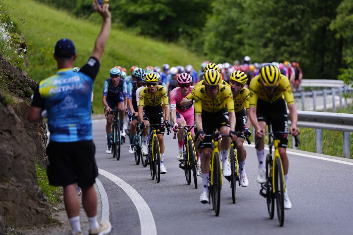 Jonas Vingegaard storms to a fourth Giro summit win, stretching his ...