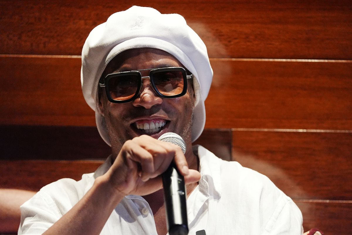 Ronaldinho says ‘let the magic begin’ after signing with Italian Serie ...