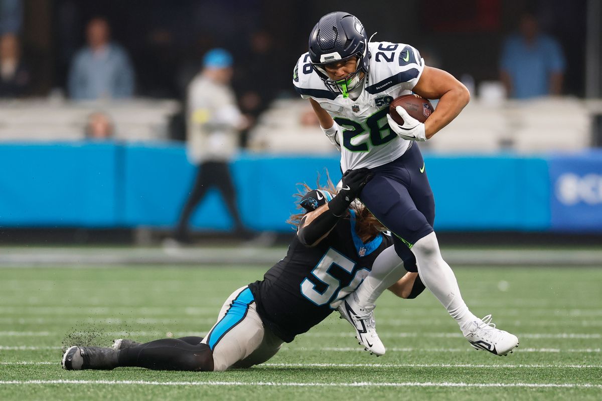 Seahawks close in on NFC’s top seed with 27-10 win over Panthers ...