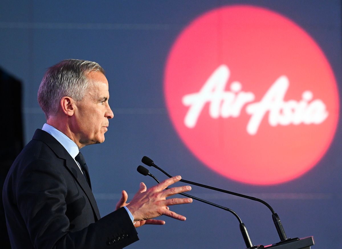 AirAsia bets big on efficiency with order for 150 Airbus A220 jets ...