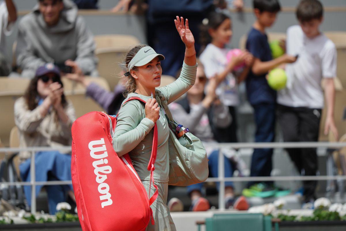 Top-ranked Aryna Sabalenka goes out of the French Open after ...