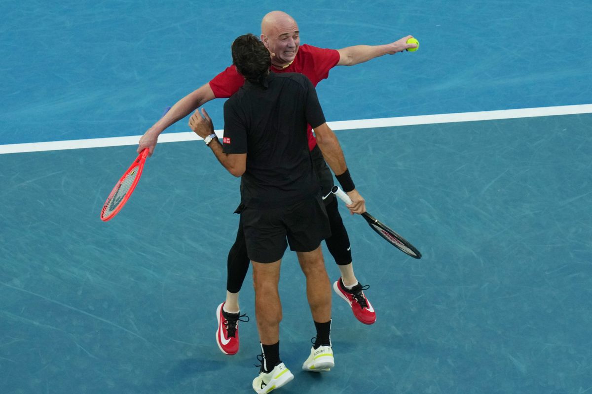 Roger Federer steals the show at Australian Open’s first formal opening ...