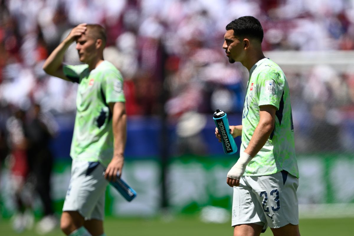 Boualem Khoukhi’s goal on header in stoppage time earns Qatar a 1-1 ...