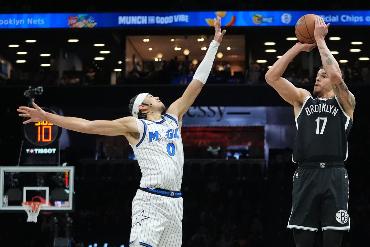 Banchero banks in 3-pointer at OT buzzer to lift Magic past Nets, 104 ...