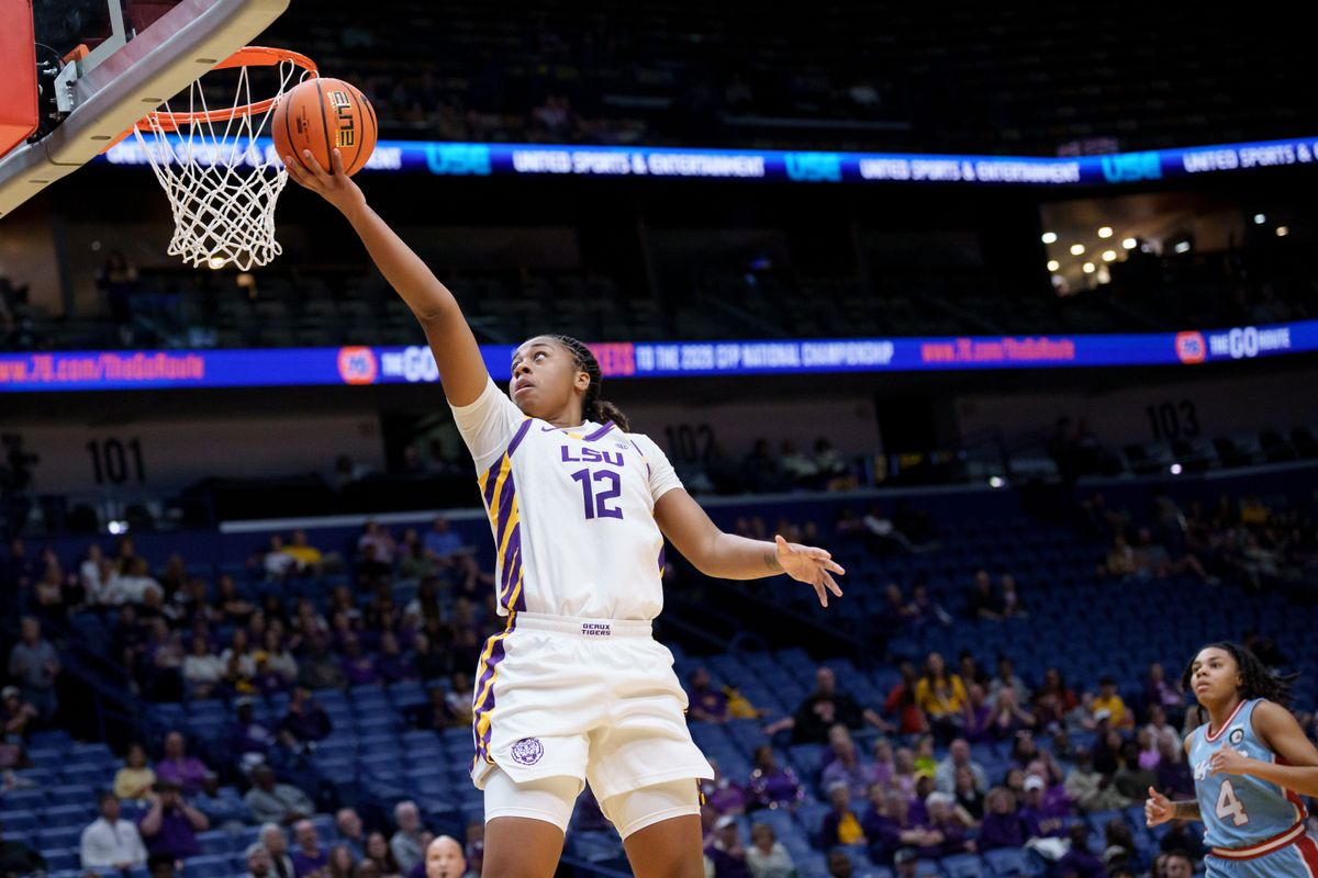 Williams scores 19 to lead No. 5 LSU in 87-61 win against Kim Mulkey’s ...