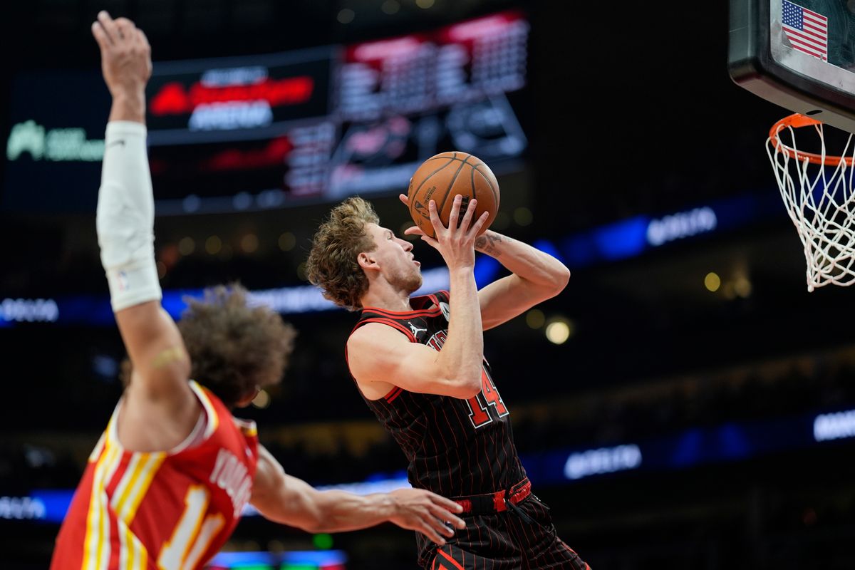 Giddey and White help Bulls rally from late 10-point deficit to beat ...