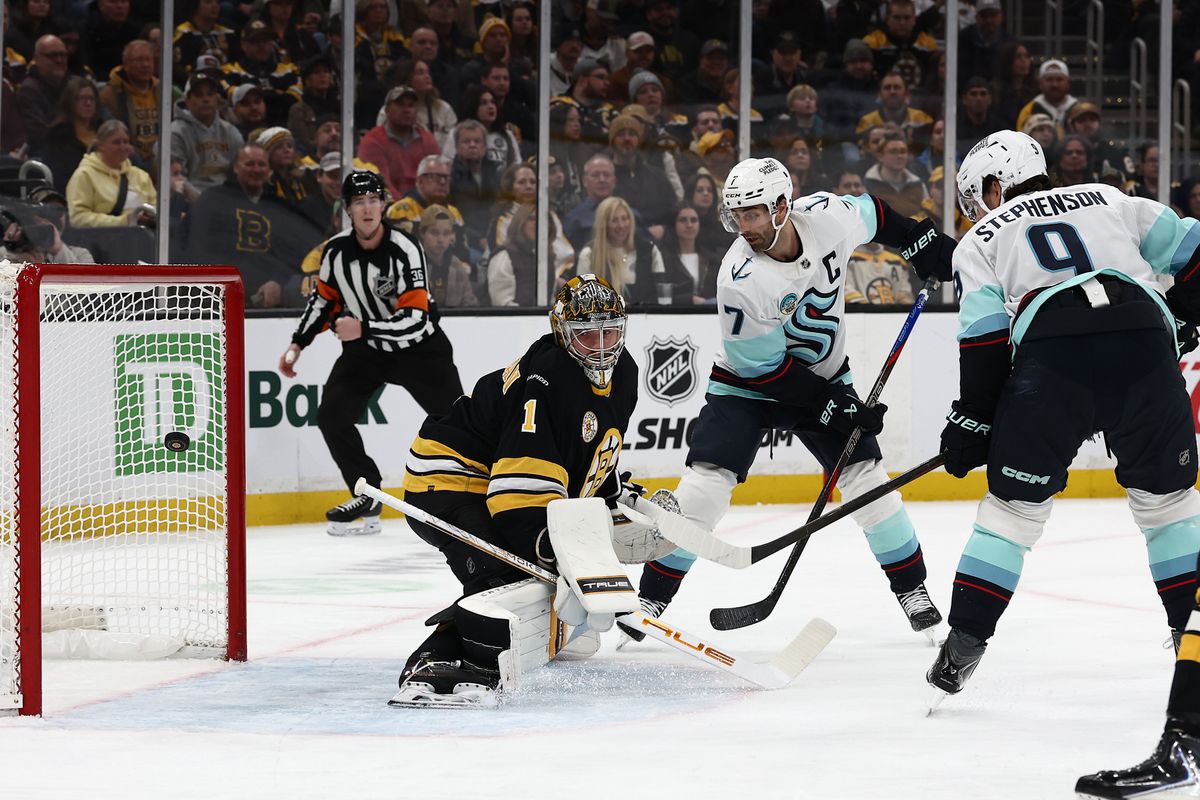 After retiring Zdeno Chara’s No. 33, Bruins get off to quick start and ...