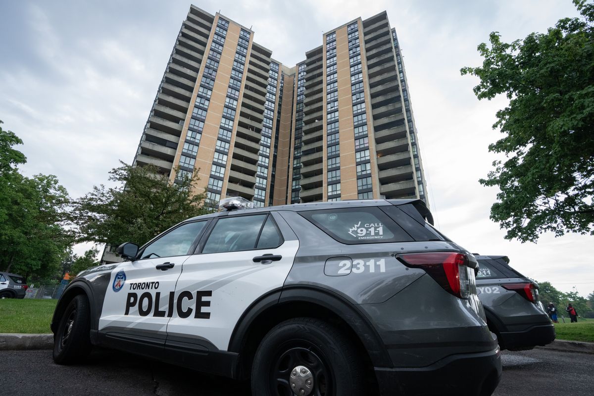 Police officer in Toronto killed in shooting linked to investigation of ...