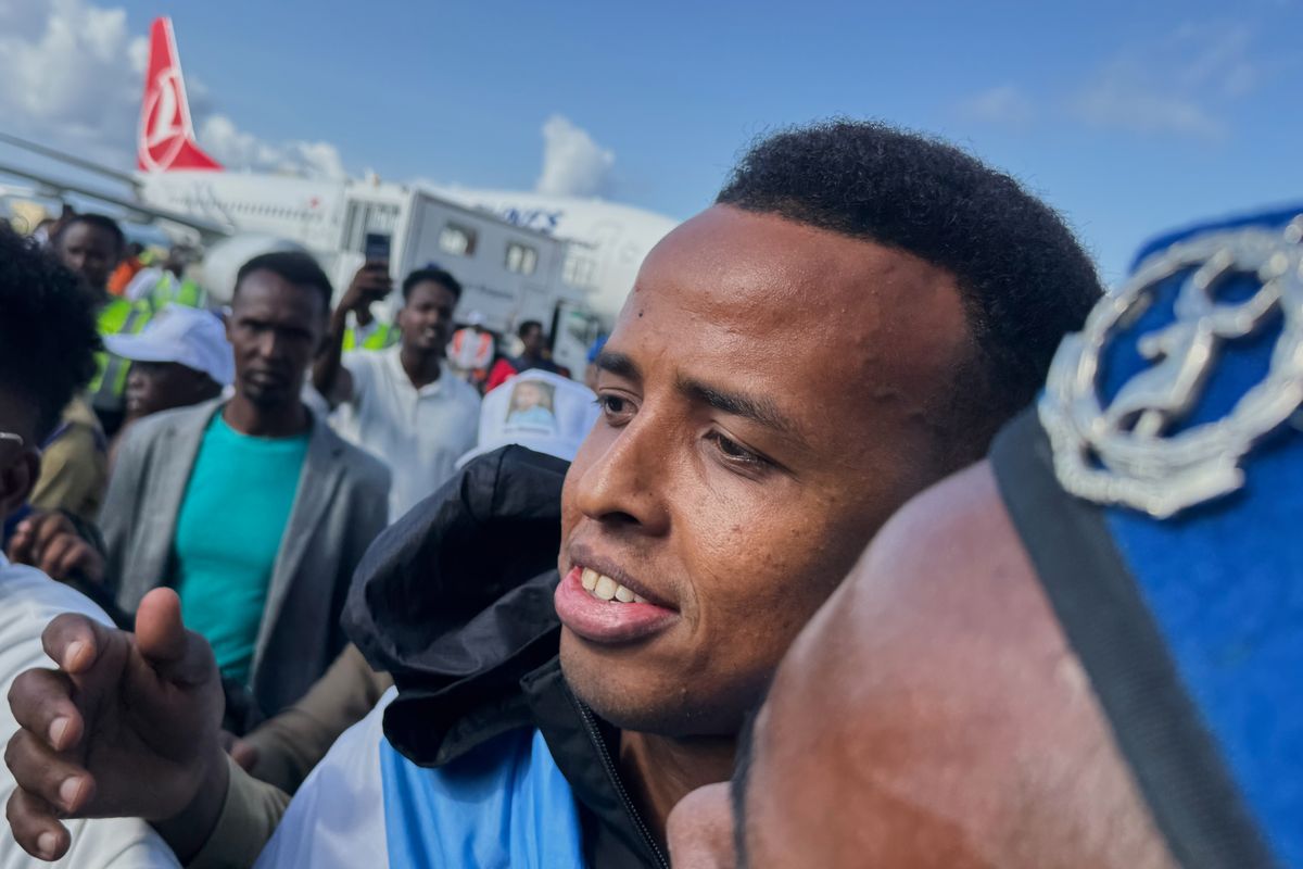 Somali World Cup referee denied entry to US arrives home to hero’s ...